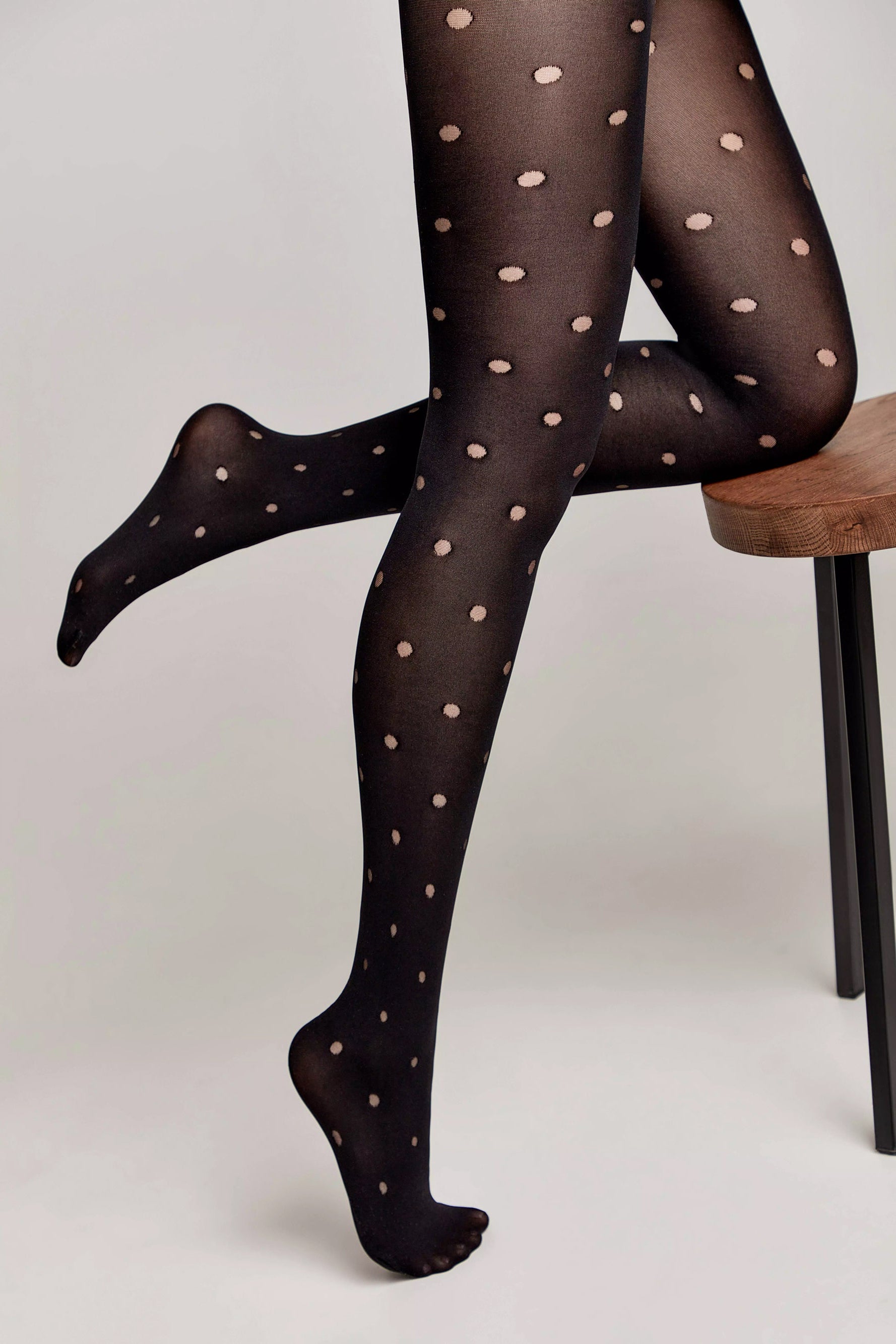 Fantasy Tights Conte Enjoy - Sheer Polka Dots – TheRanok.com